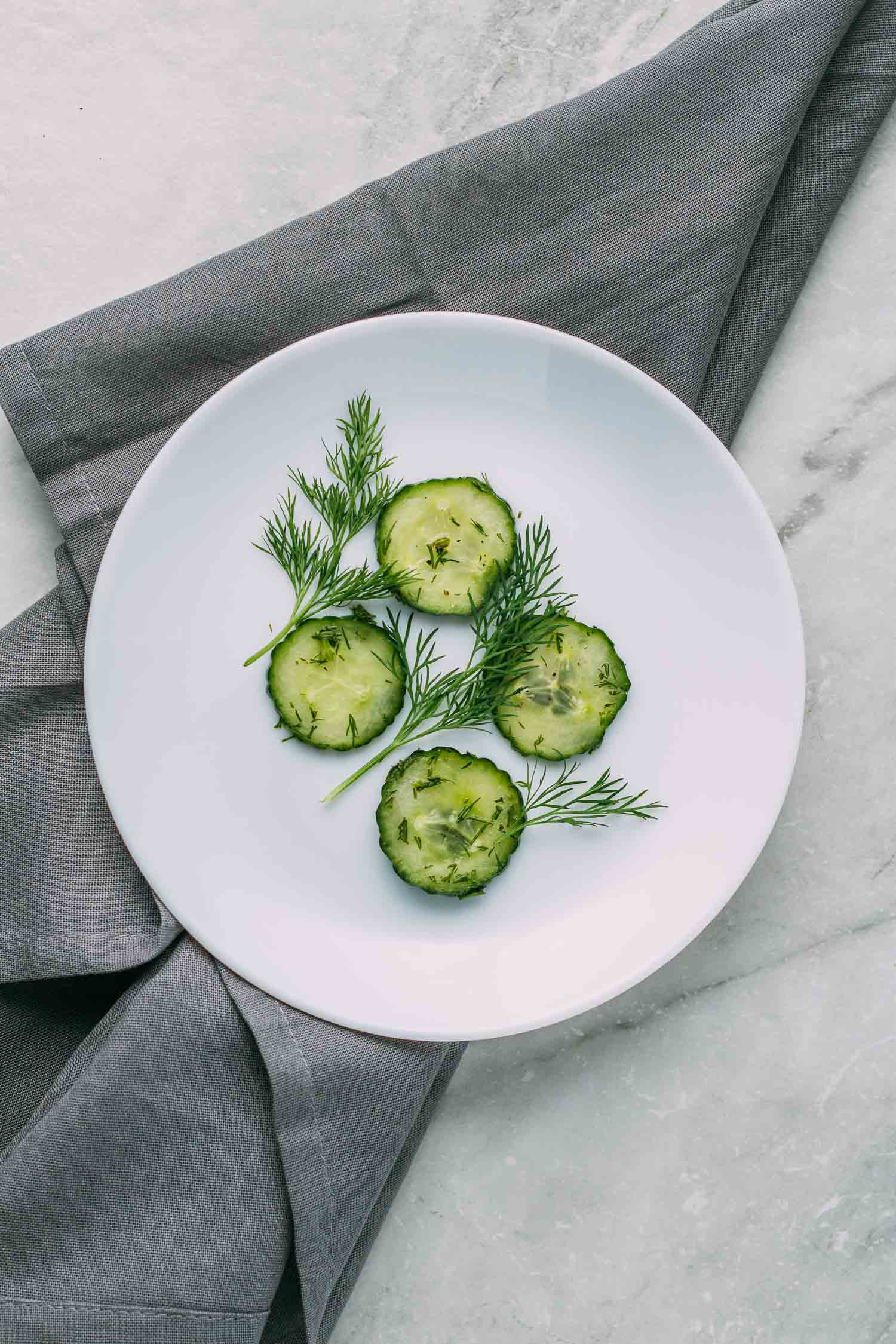 Quick Pickle Cucumber Slices with Fresh Dill Recipe | VEEG