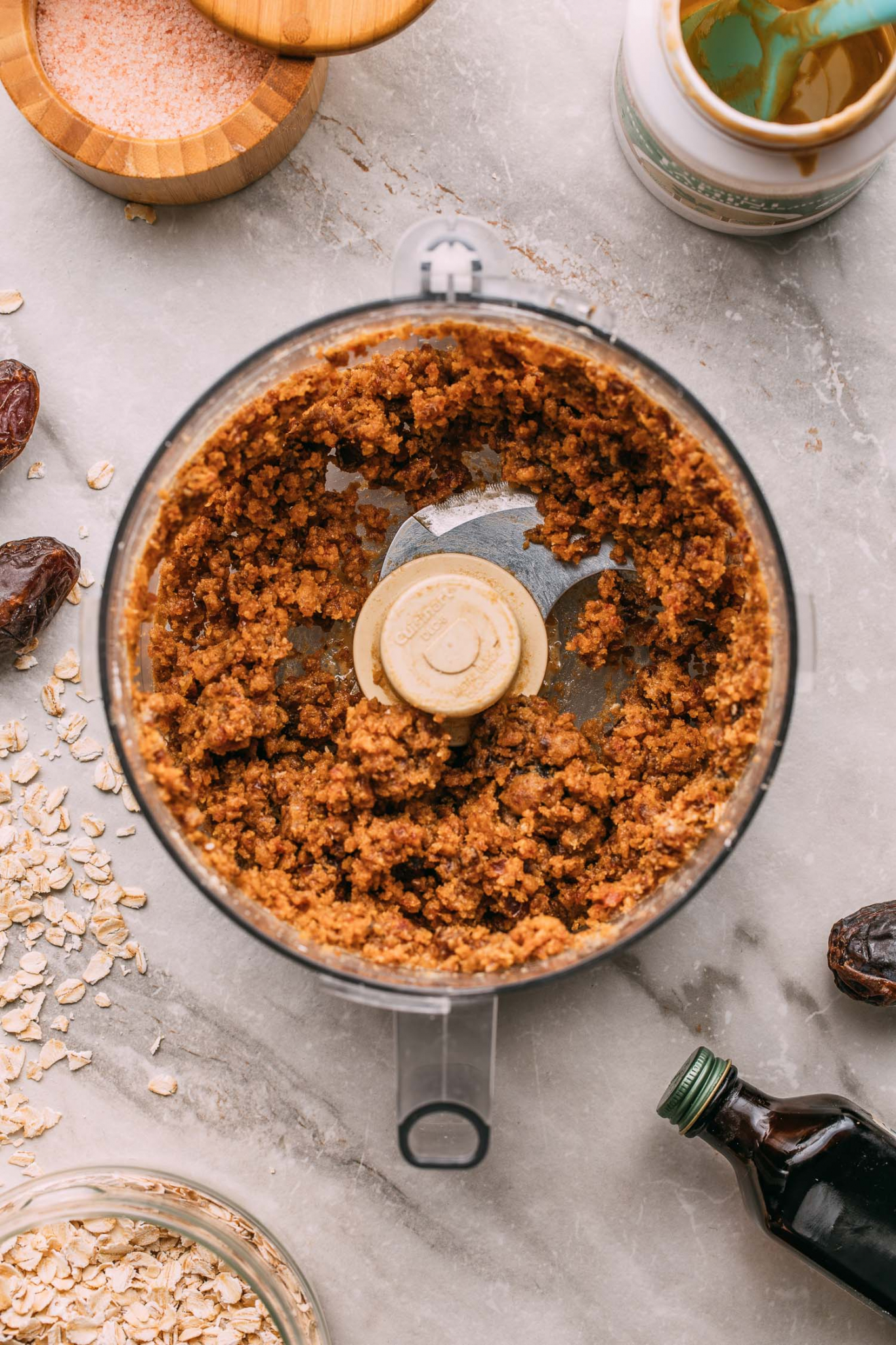 Vegan Oatmeal Date Cookies (Gluten-Free) Recipe | VEEG