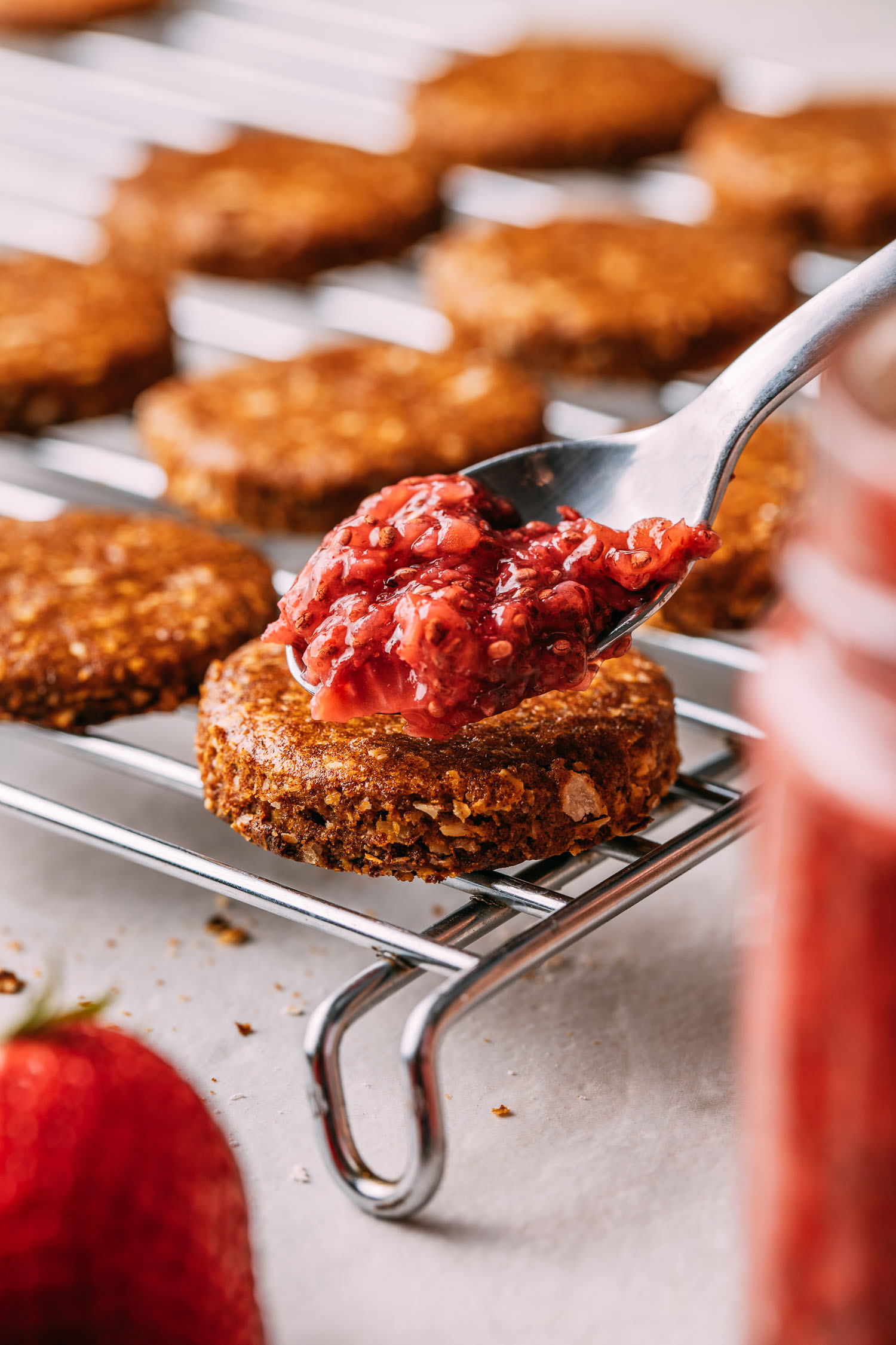 Vegan Oatmeal Date Cookies (Gluten-Free) Recipe | VEEG